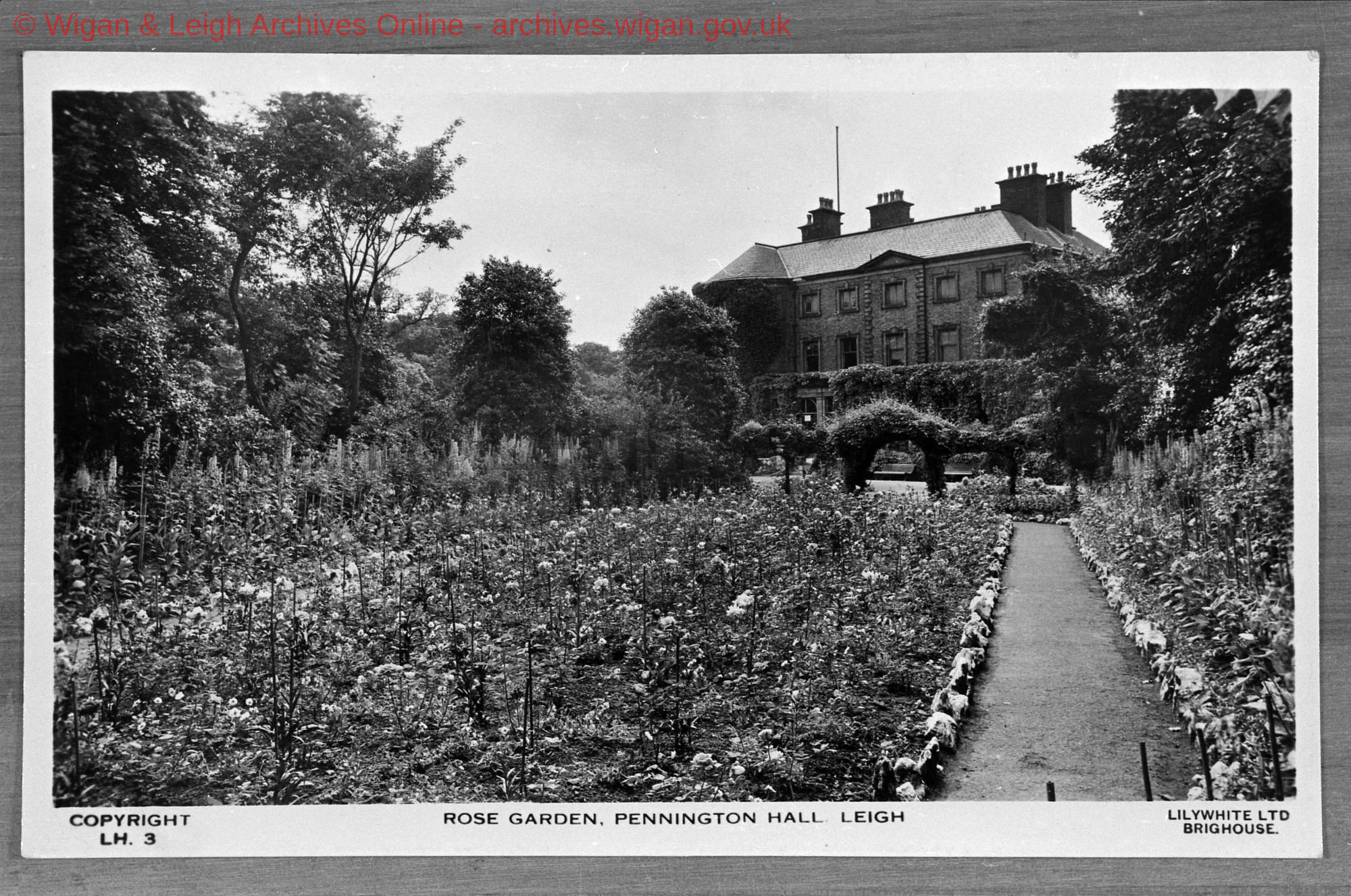 Pennington our own little Manor – Life Through Ordinary Eyes